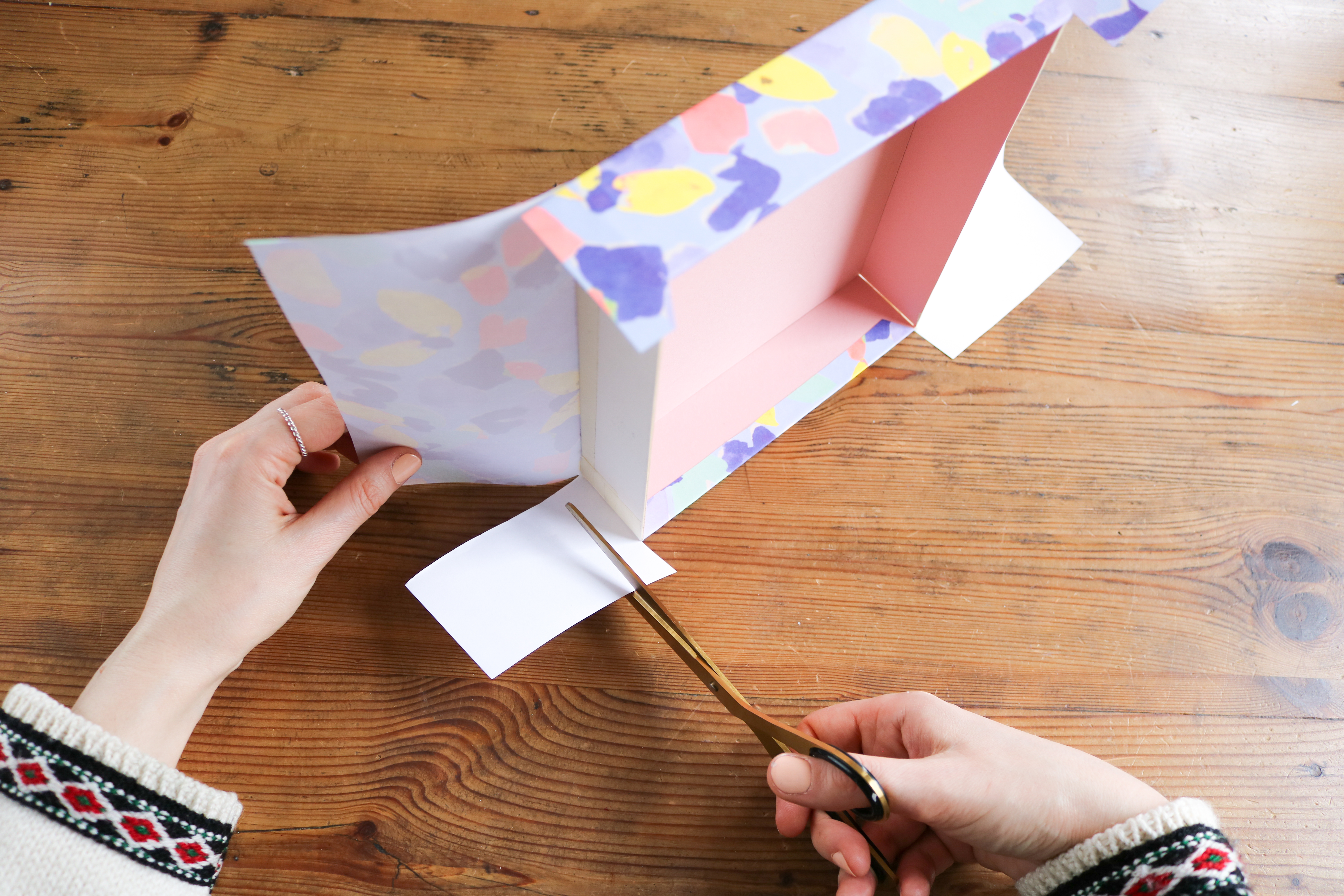 Fabriquer des jolies boîtes – A Cardboard Dream